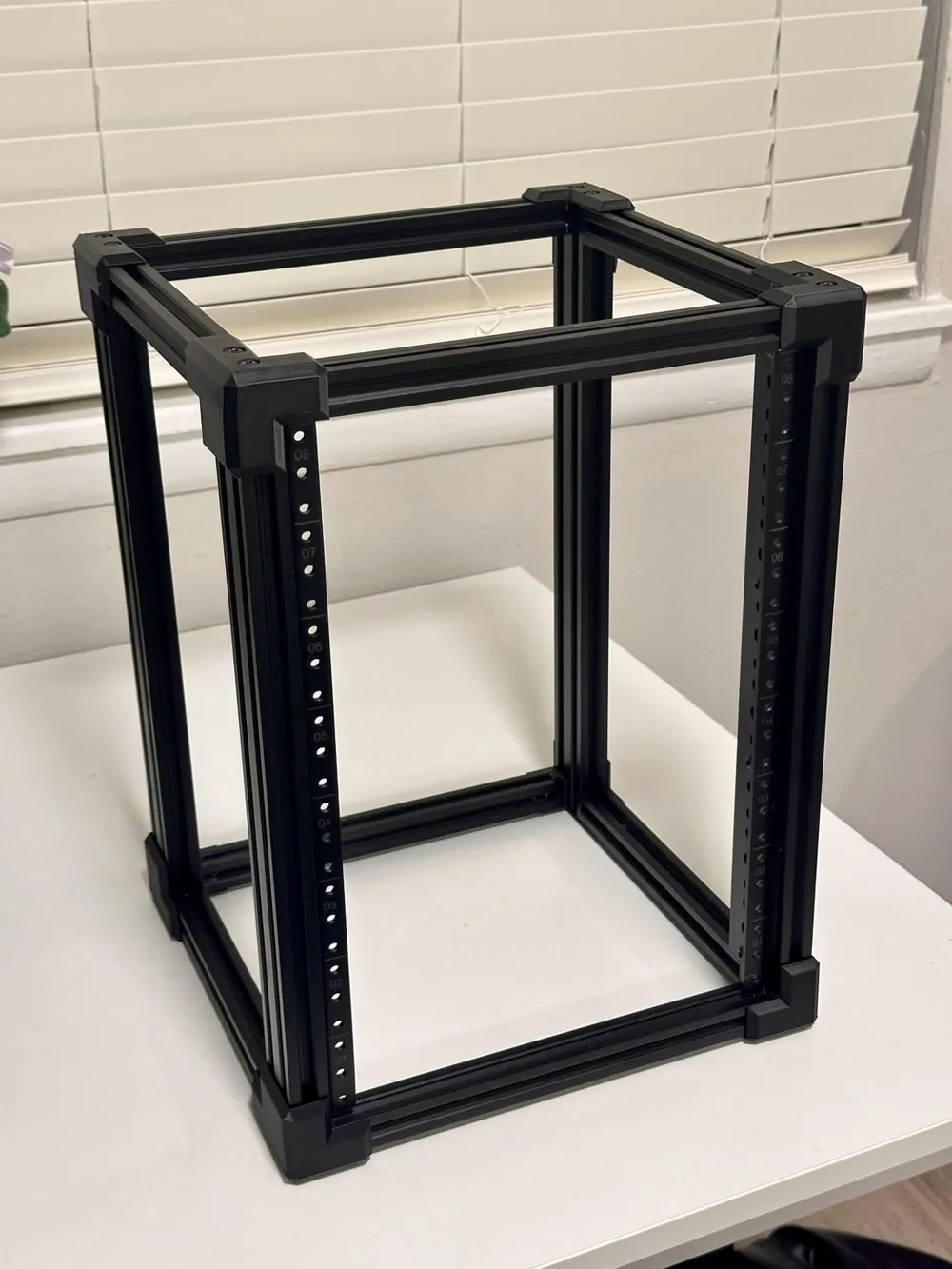 Aluminum Extrusion 2020/2040 Corner Covers - Free 3D Print Model ...
