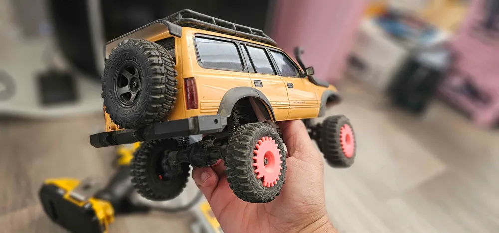 1/18 scale FMS LC80 TurboFan Wheel Cover by jmiclat - MakerWorld