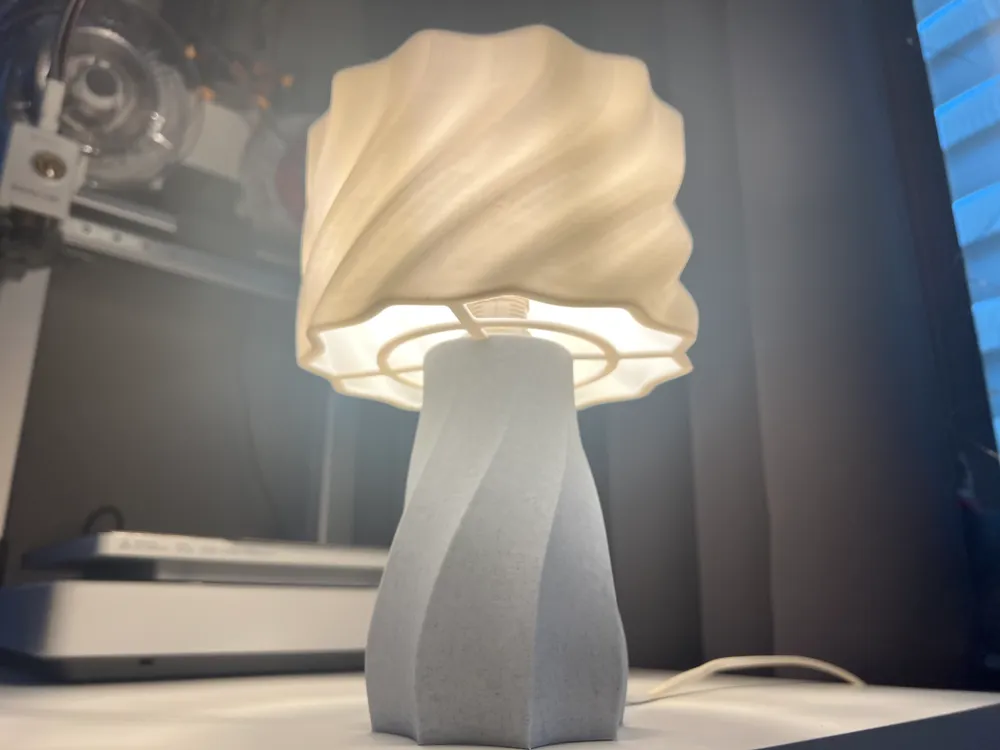 Desk Lamp 001 - Free 3D Print Model - MakerWorld