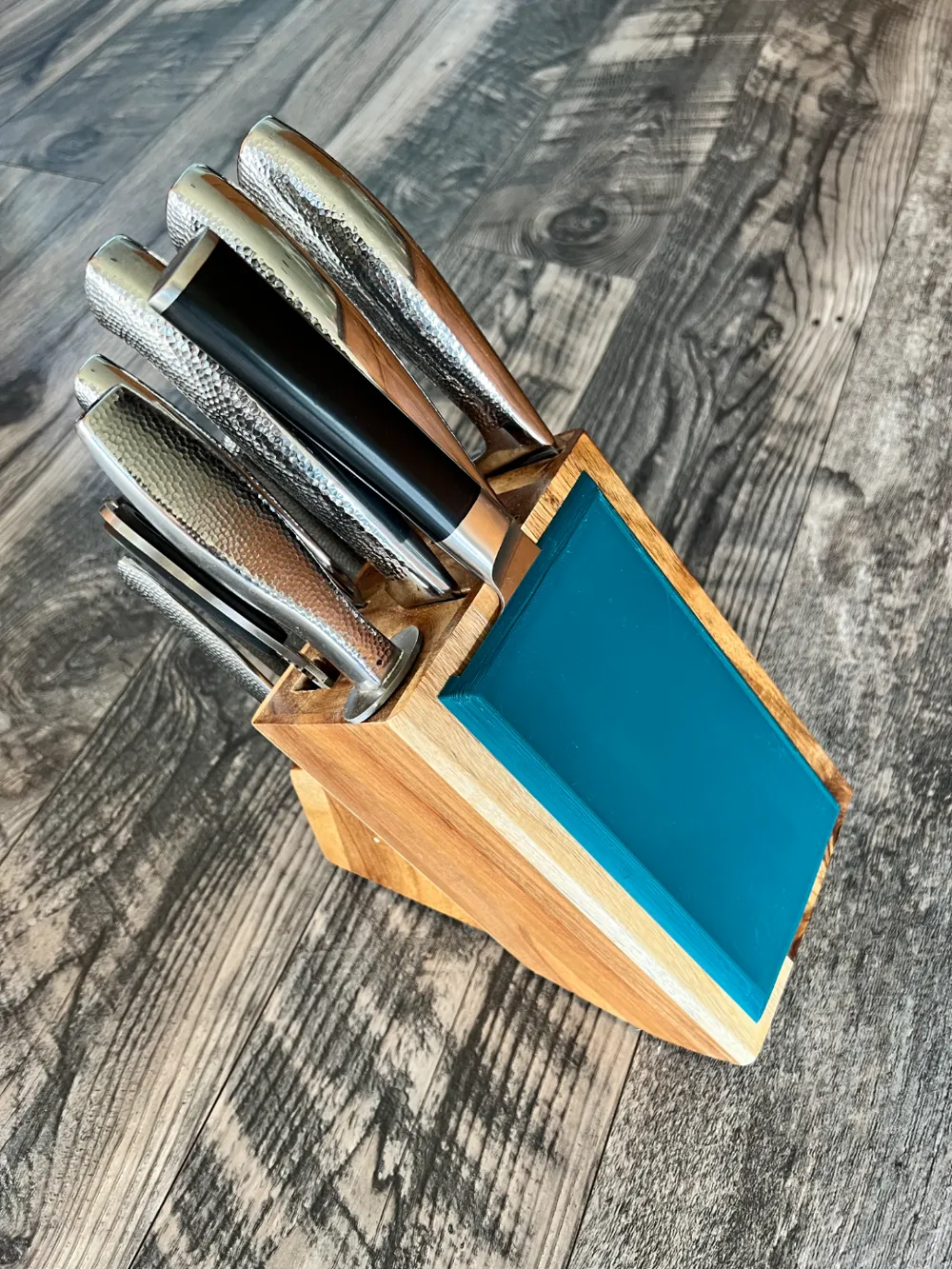 Babish Culinary Universe - Chef Knife Block Plate by baerbro - MakerWorld