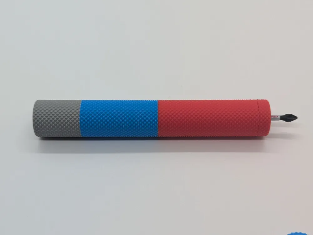 Stubby Handle Screwdriver with Bit Storage (1/4in) by regun - MakerWorld