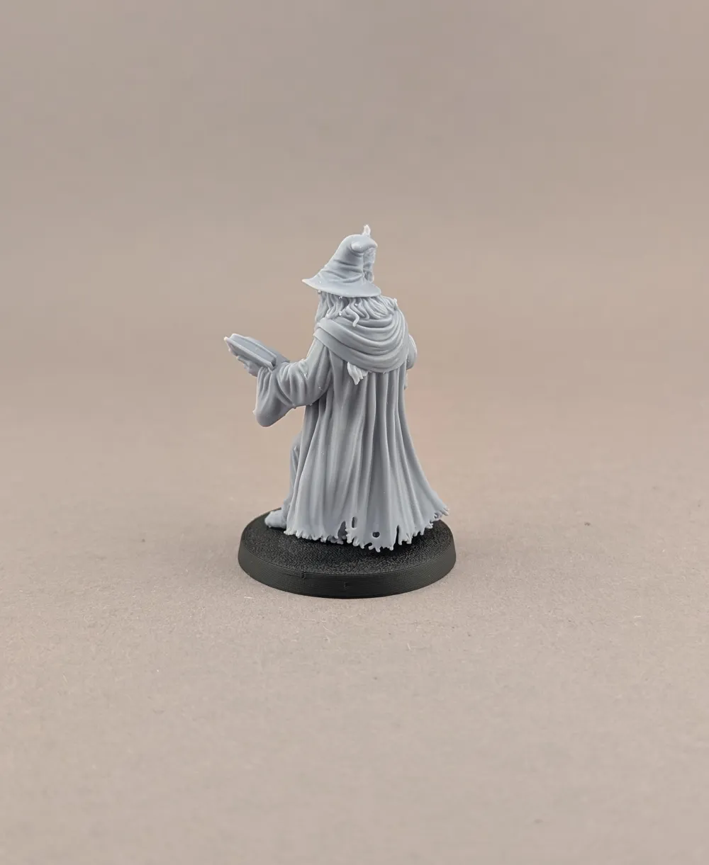 Grey Wanderer Wizard - Free 3D Print Model - MakerWorld