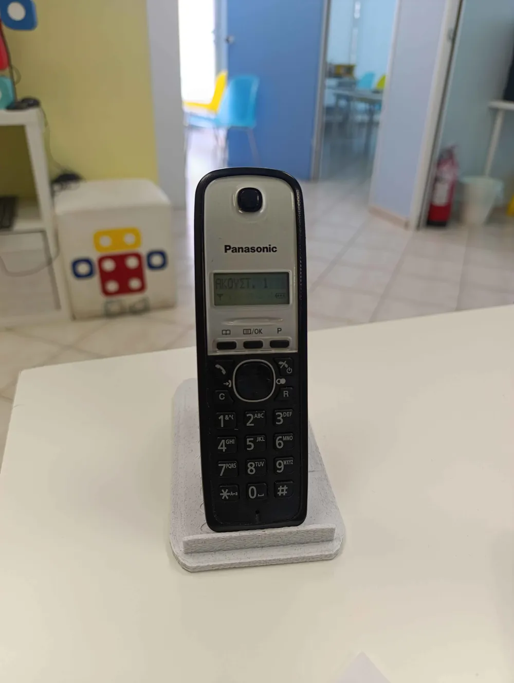 michael jackson phone stand - Free 3D Print Model - MakerWorld