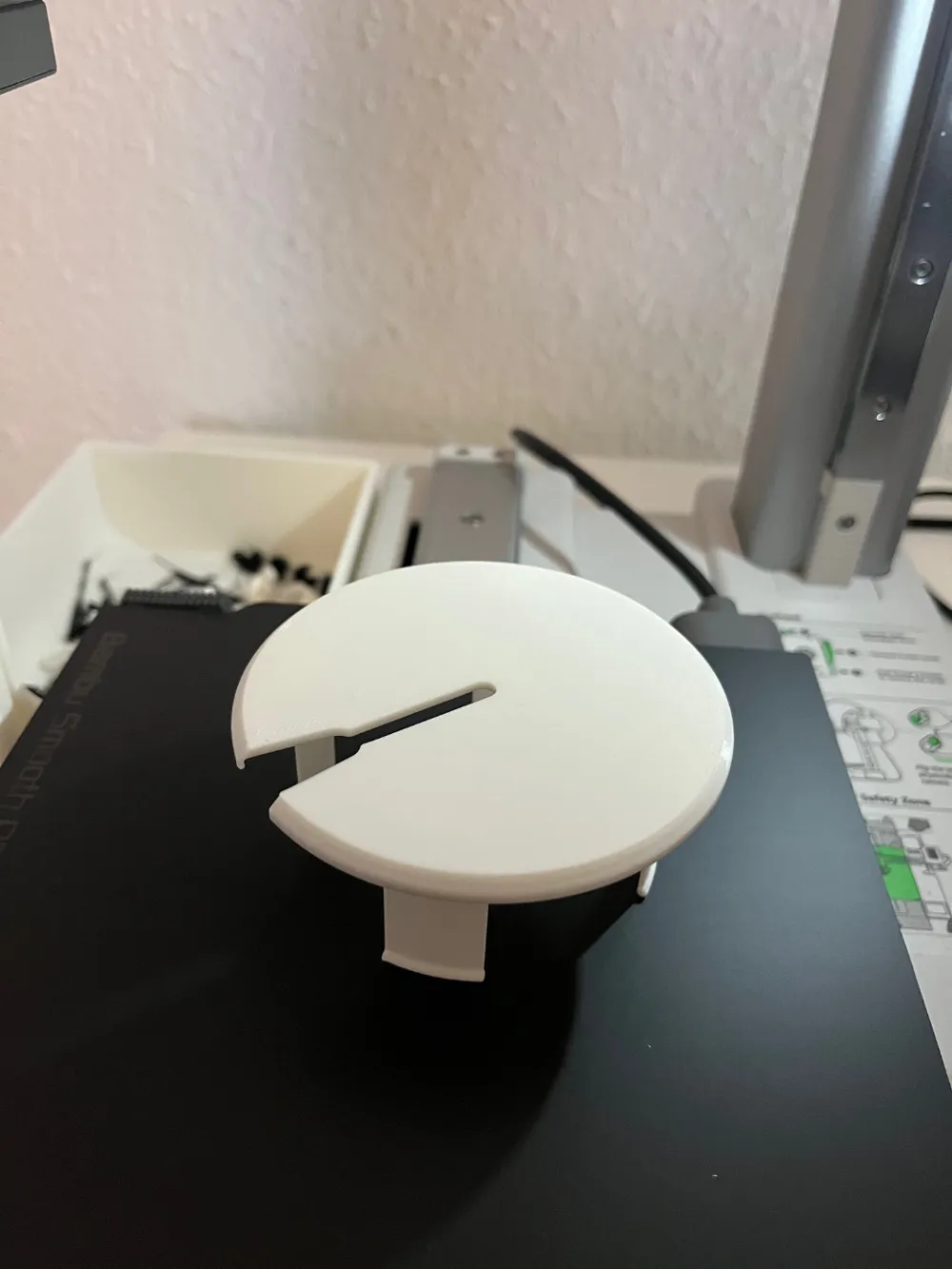 IKEA Micke Desk Hole cover / Cable cover Remixed by Kawa - MakerWorld