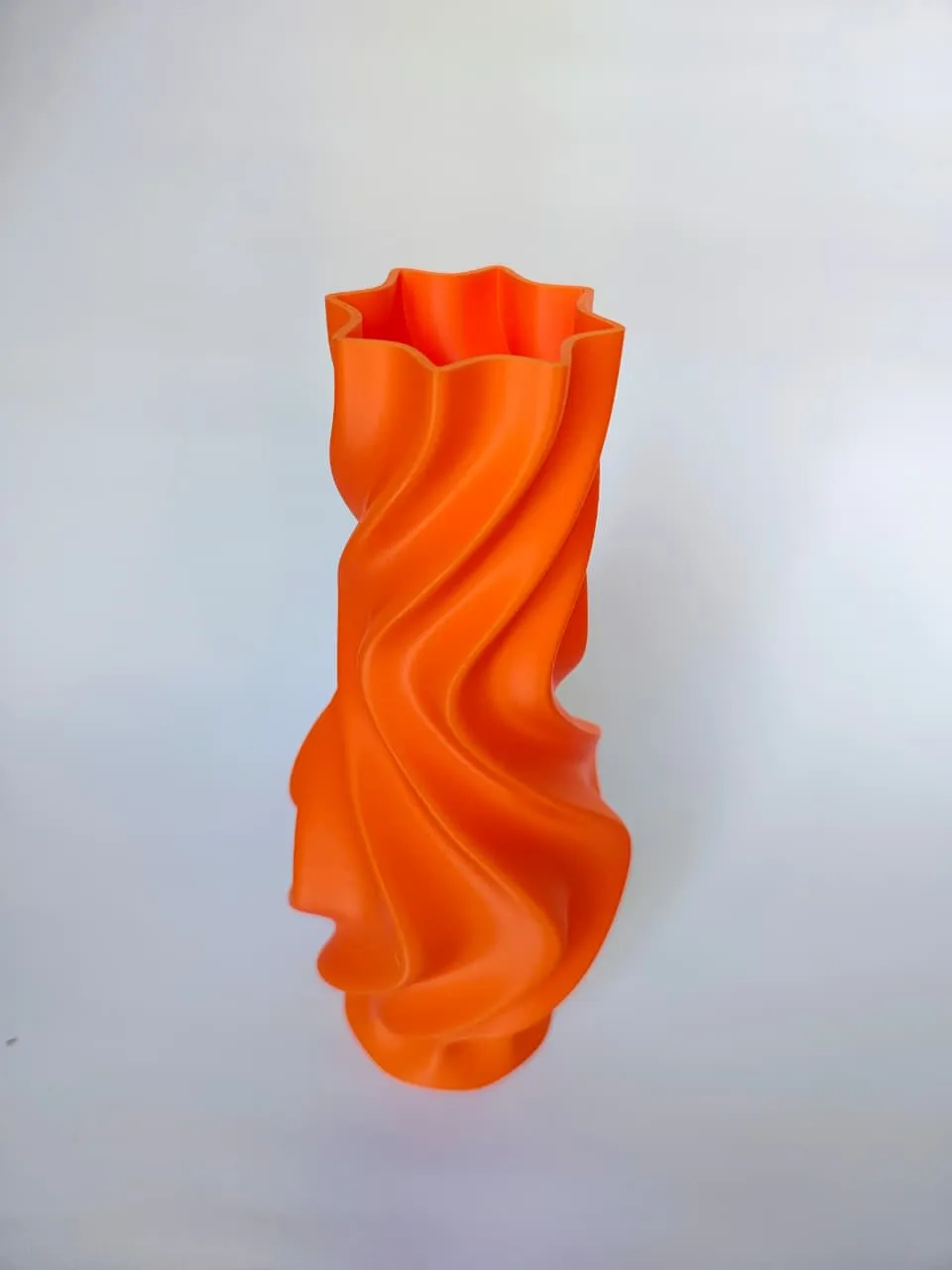 Wave pattern vase - Free 3D Print Model - MakerWorld