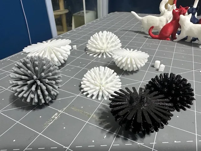 Cat Toy - Spikey ball [TPU] by SigOS MakerWorld: Download Free 3D Models