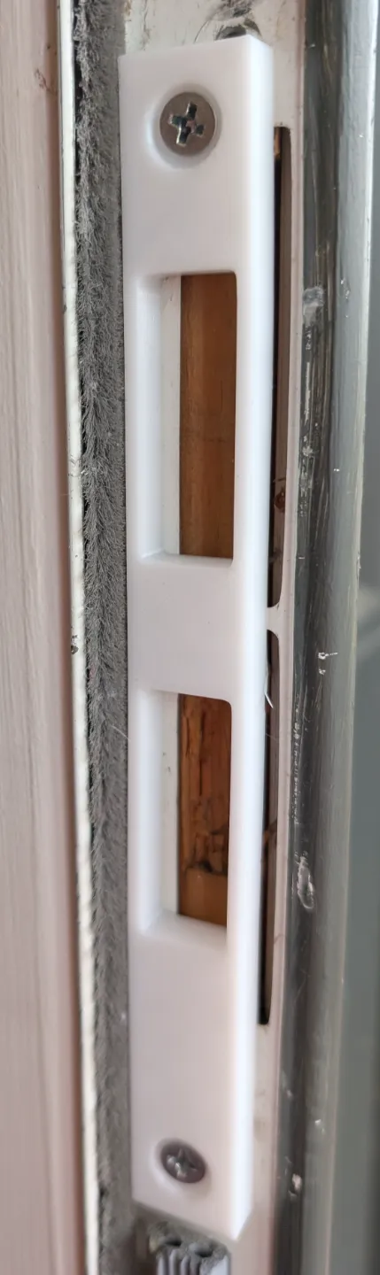 Larson Screen Door Latch Plate by noggle3d - MakerWorld