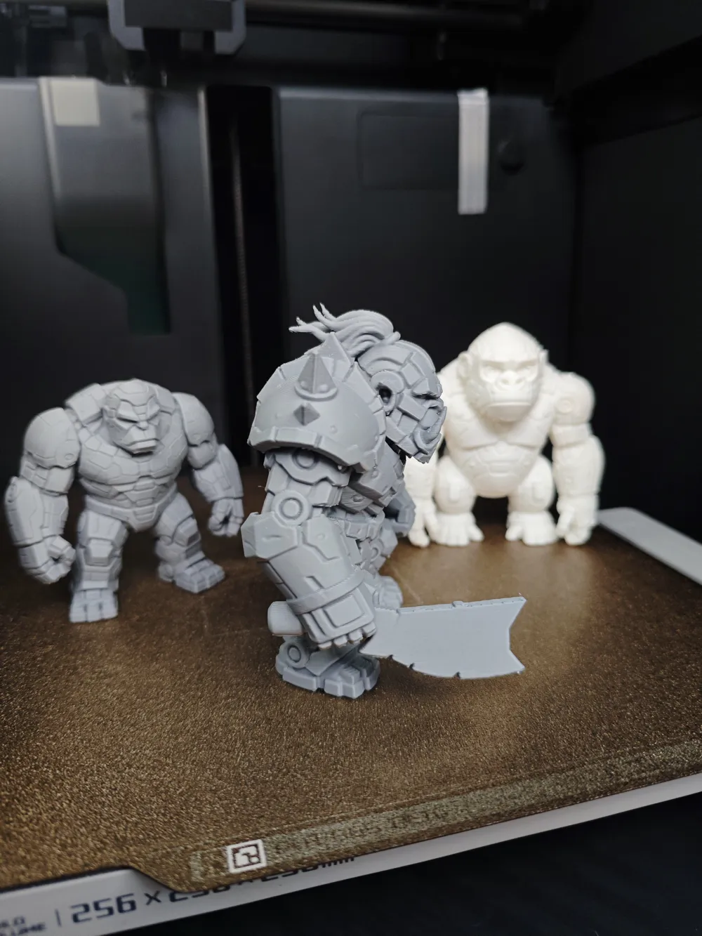 Mecha Orco Acorazado por Osmand MakerWorld: Descarga Modelos 3D Gratuitos