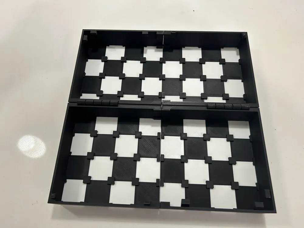 Folding Chess Board. NO AMS. - Free 3D Print Model - MakerWorld