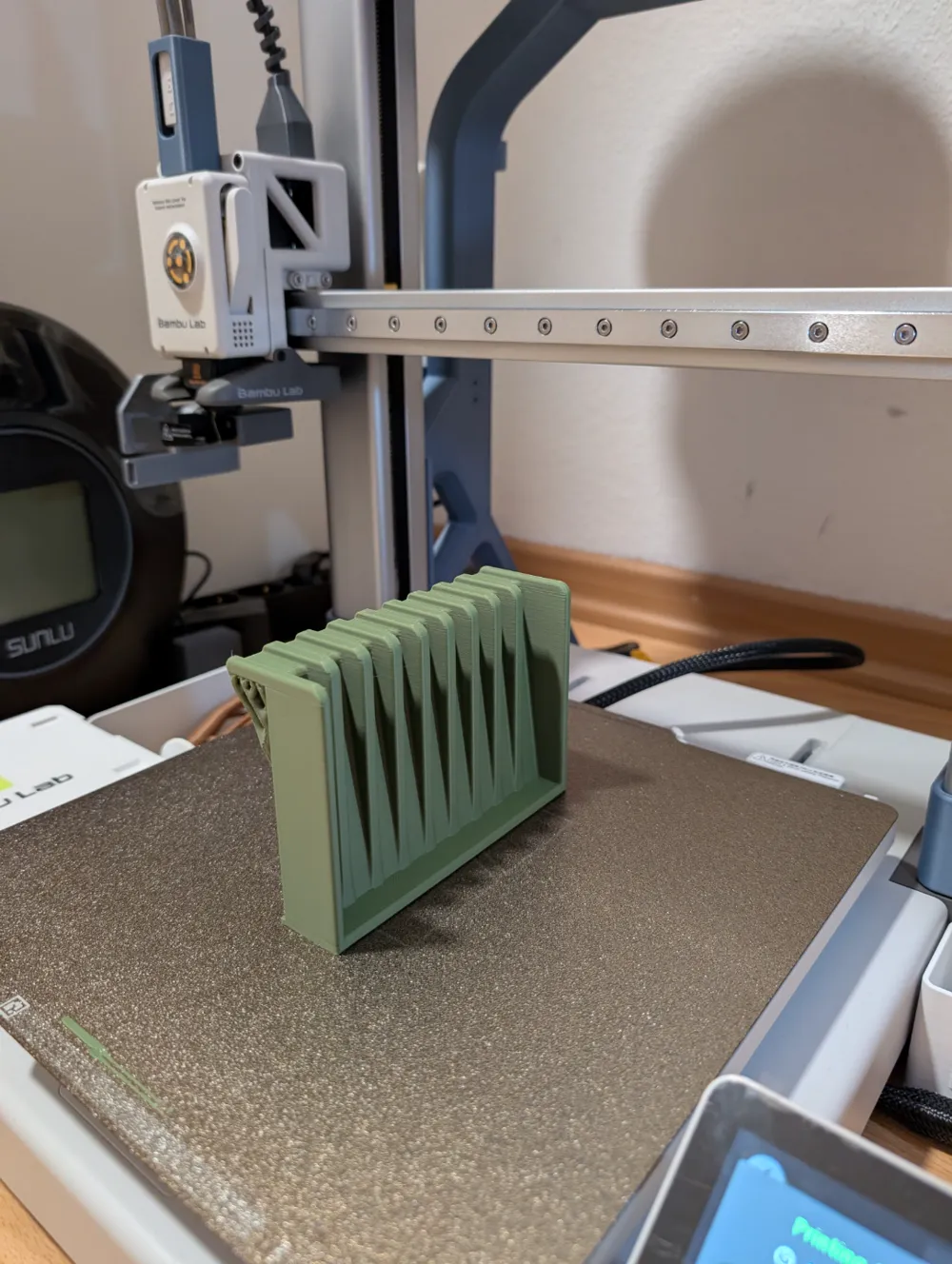 Sponge/soap holder - kitchen/bathroom - Free 3D Print Model - MakerWorld