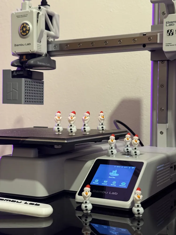 Olaf in Santa hat - mini figures - Free 3D Print Model - MakerWorld