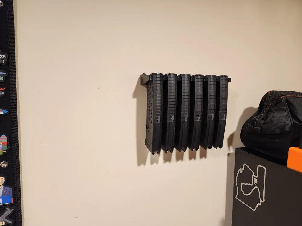 Magazine Rack - 4 or 6 Capacity - Free 3D Print Model - MakerWorld