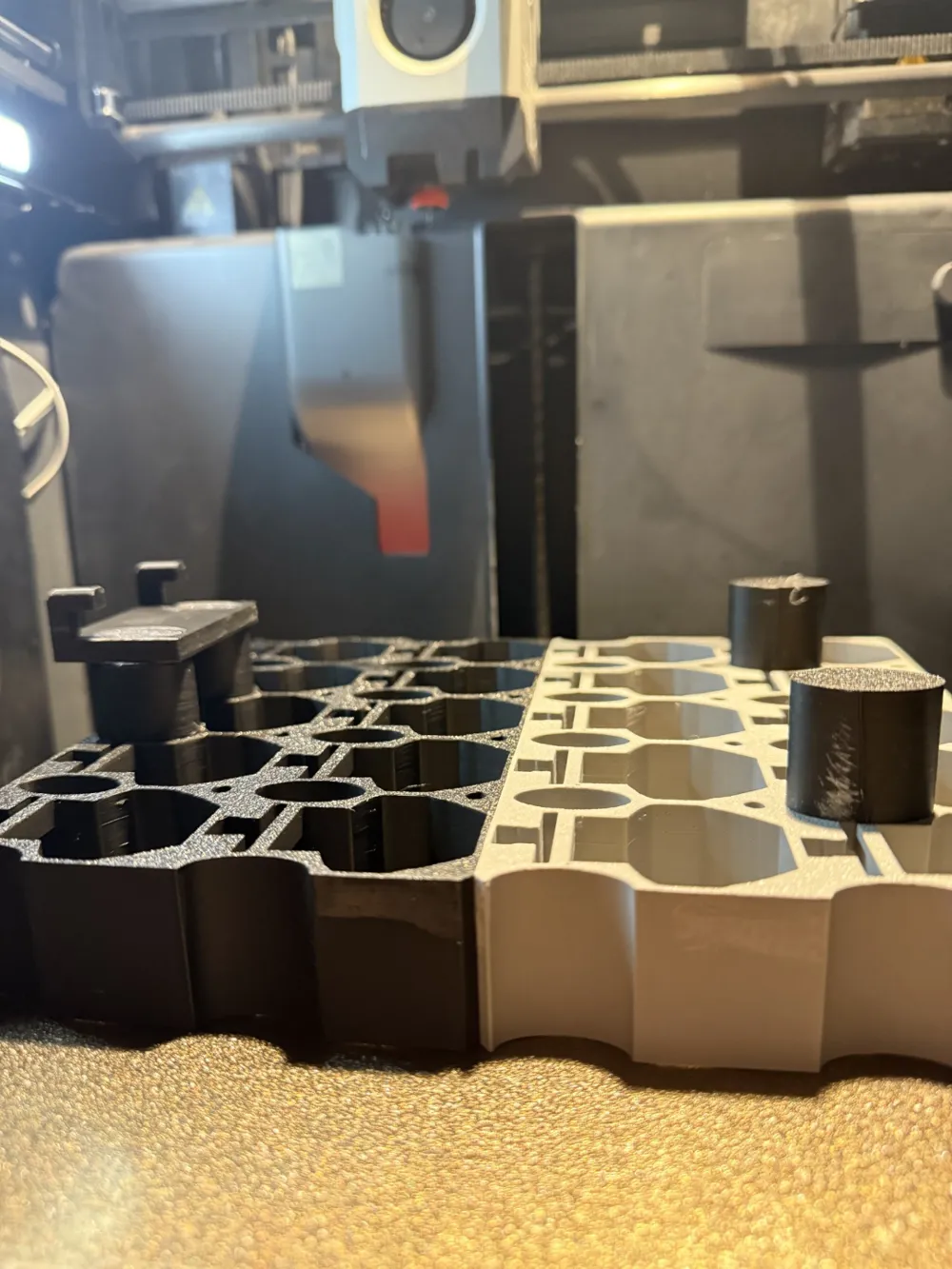 Skadis Mount for 3D benchy dry dock display by Double Diamond ...