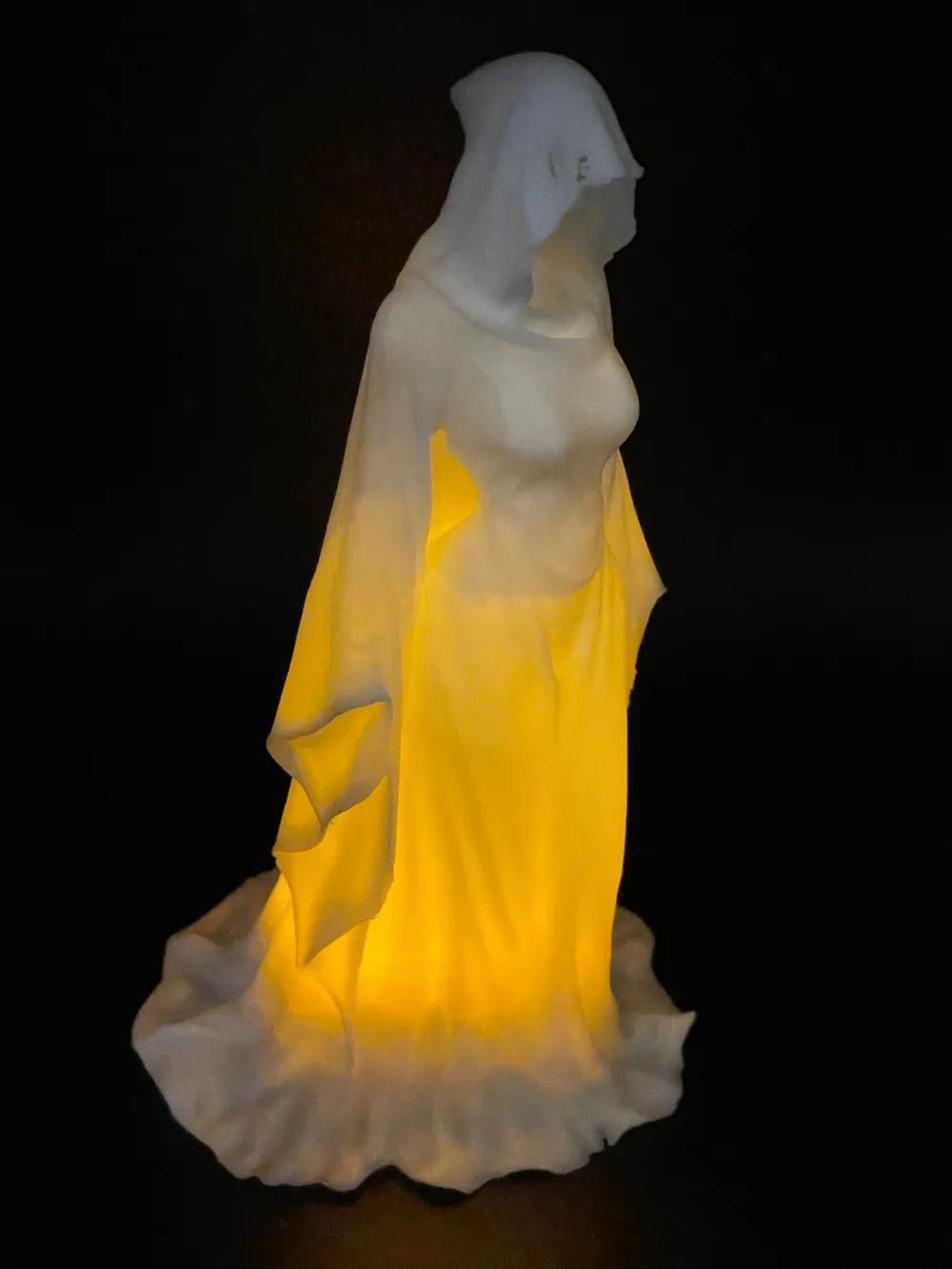 Ghost Lady in white - halloween decoration - Free 3D Print Model ...