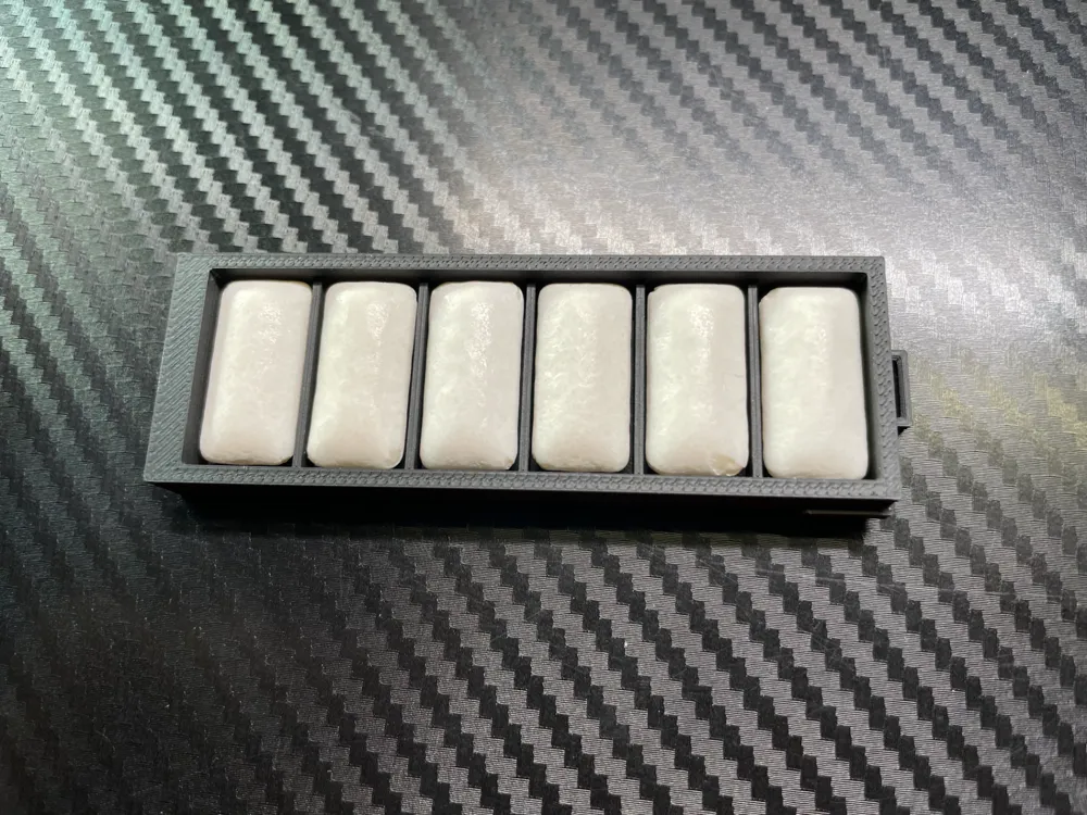 Chewing gum magnetic case by Yoturo - MakerWorld