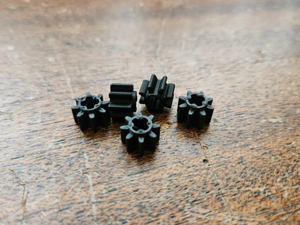 small LEGO_Technic compatible gear by Seven Trees in printing - MakerWorld