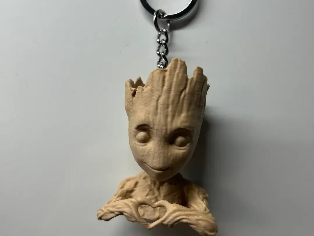Groot Love Key Keychain - Free 3D Print Model - MakerWorld