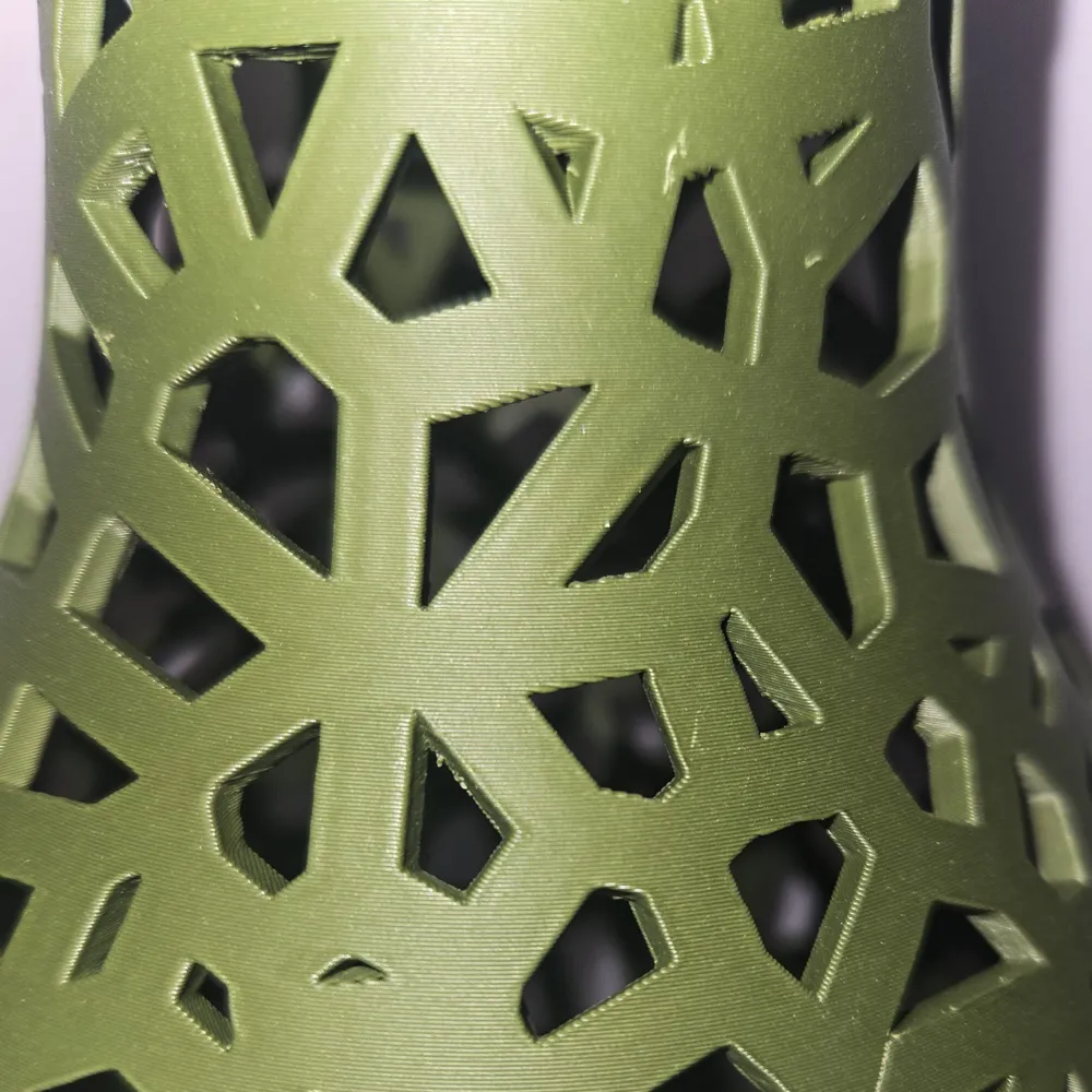 Voronoi Vase Thick Stroke - Free 3D Print Model - MakerWorld