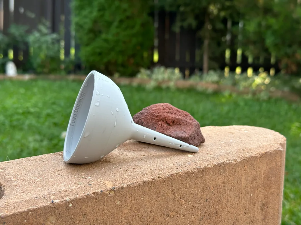 Moss Pole Watering Funnel v2 by studioFOEN MakerWorld: Download Free 3D ...