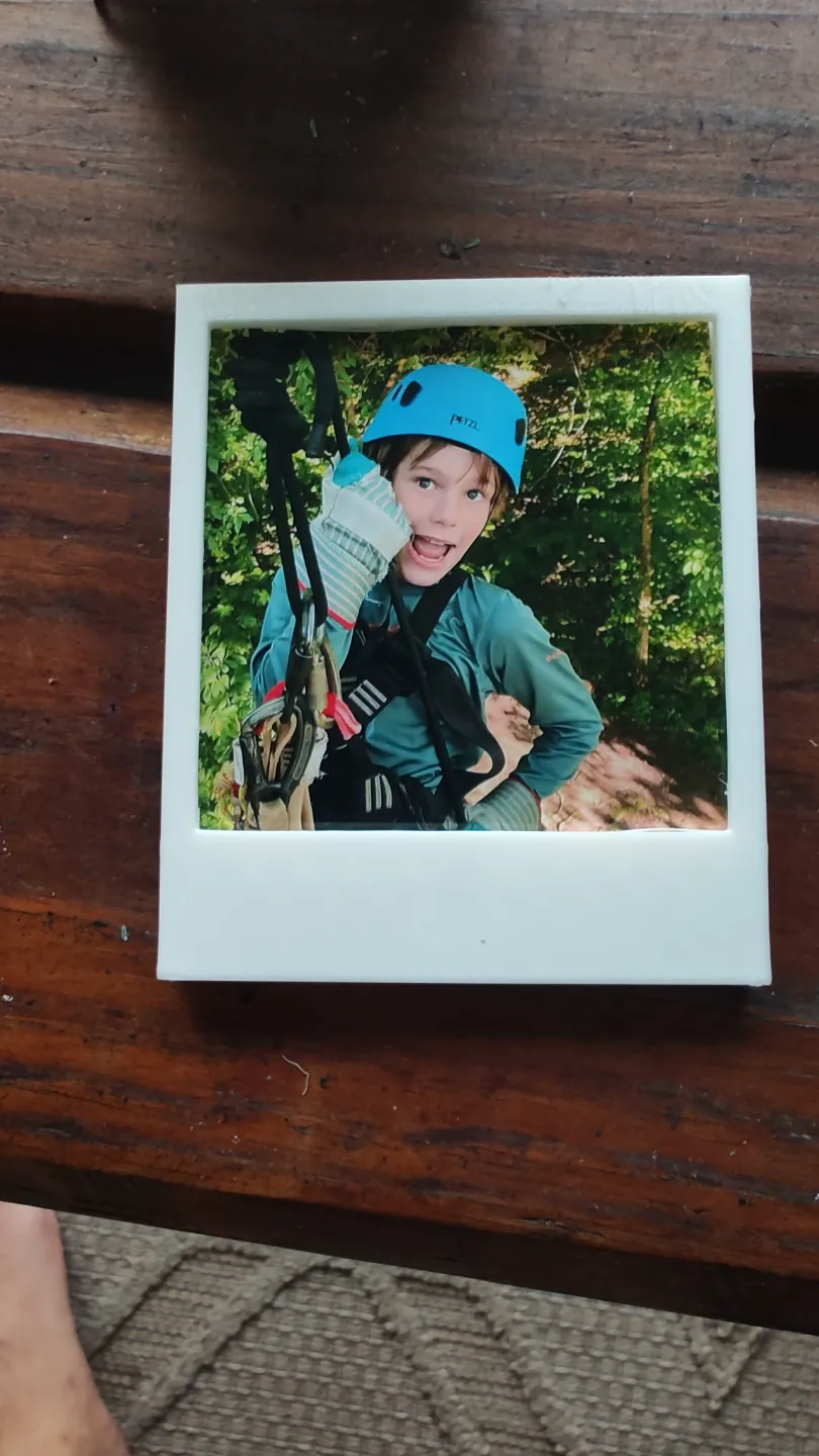 Polaroid photo frame by James & Daddy - MakerWorld