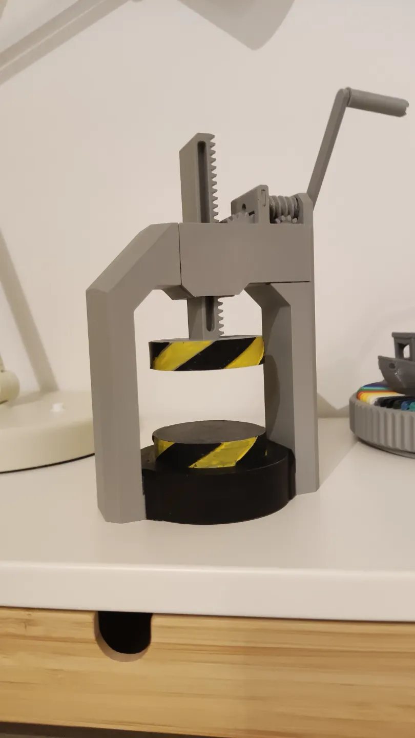 Mini Mechanical Press - Free 3D Print Model - MakerWorld