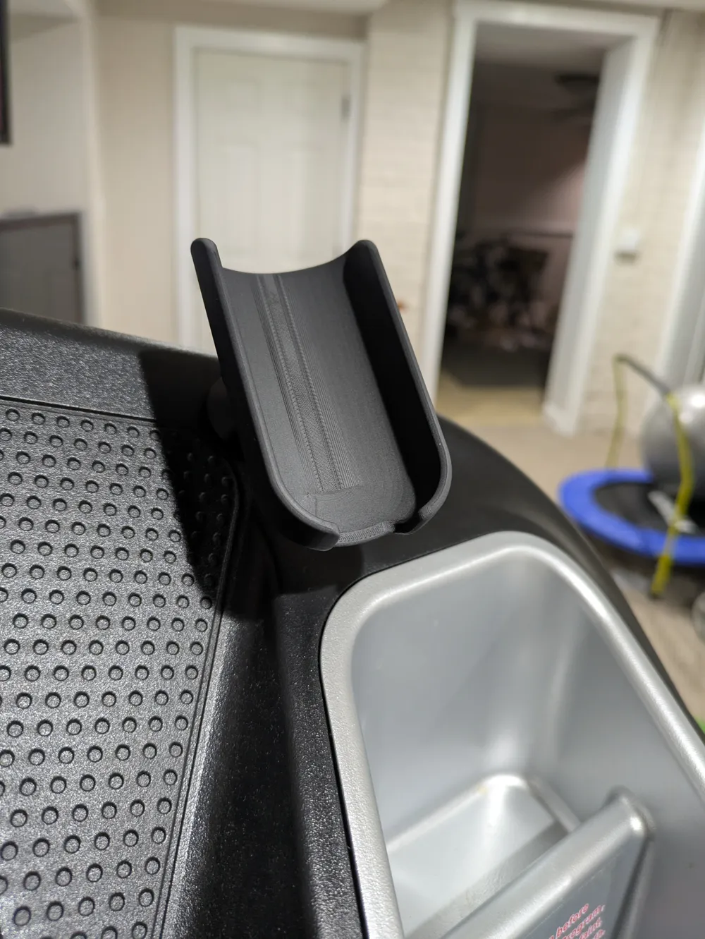Roku Ultra Remote Cradle - Free 3D Print Model - MakerWorld