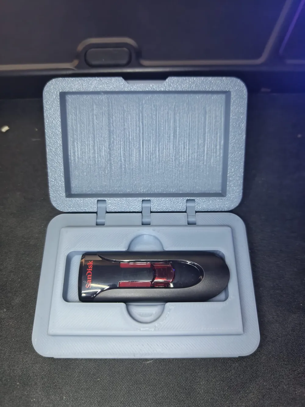 USB flash drive case- no logo V2 - Free 3D Print Model - MakerWorld
