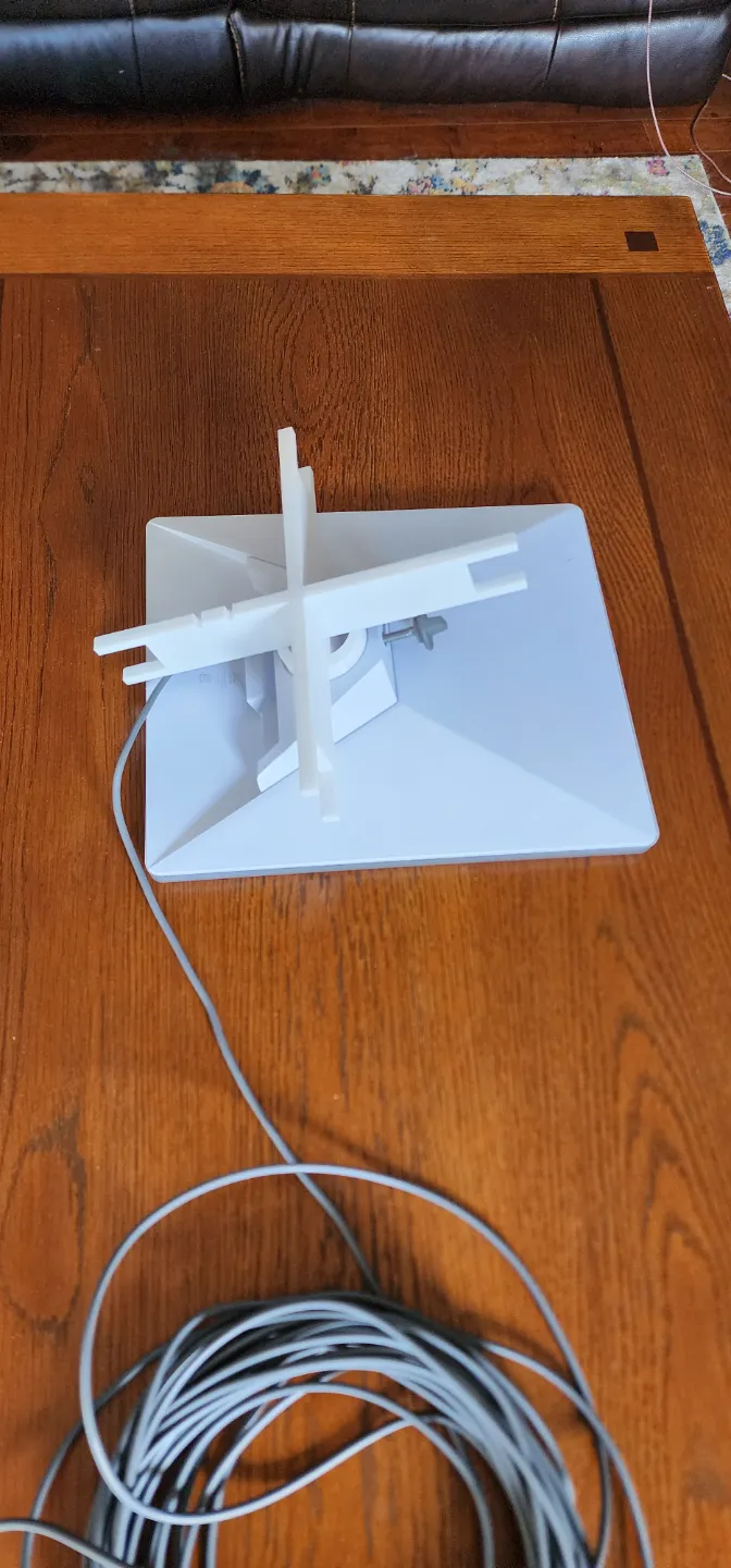 Starlink Mini Pipe Mount Cable Holder by SunsetRider - MakerWorld