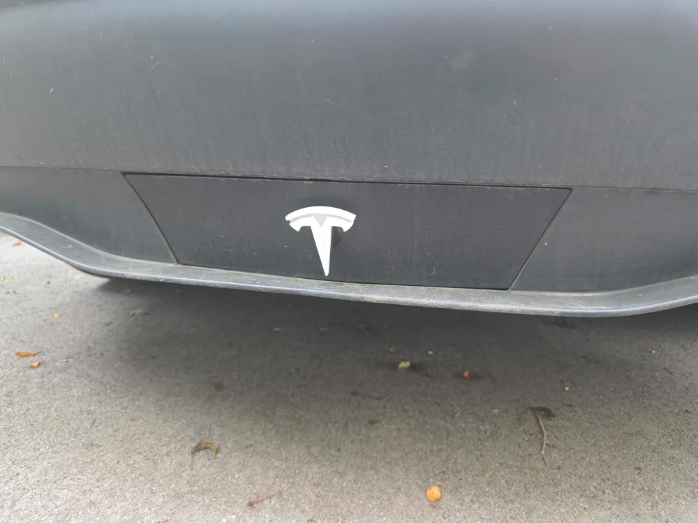 Tesla Hitch Cover Pull Handle Remixed by acircledaMakerWorld: Download ...