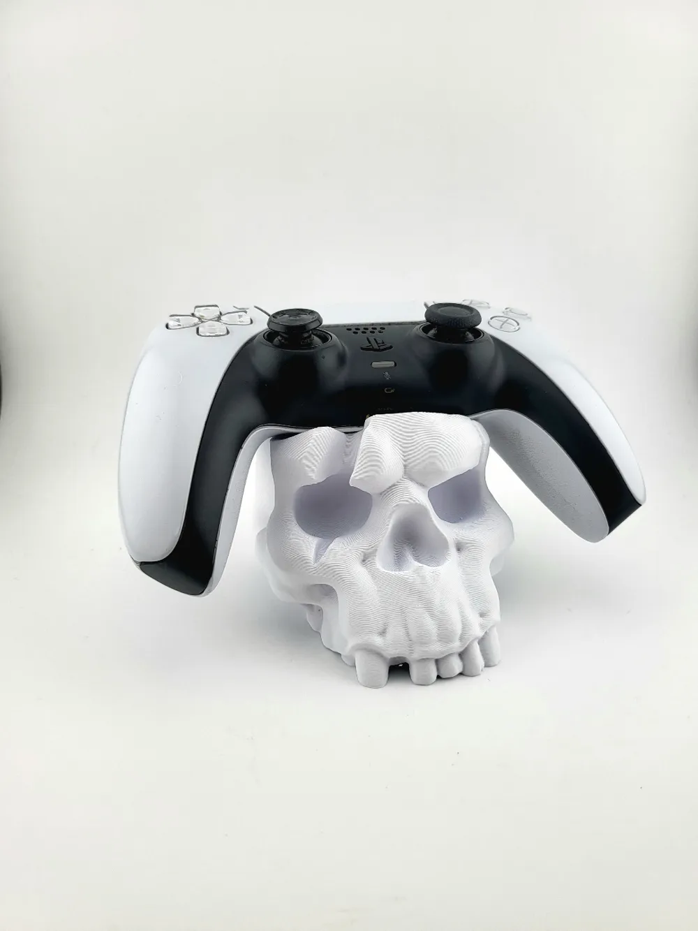 stand ps5 skull - Free 3D Print Model - MakerWorld