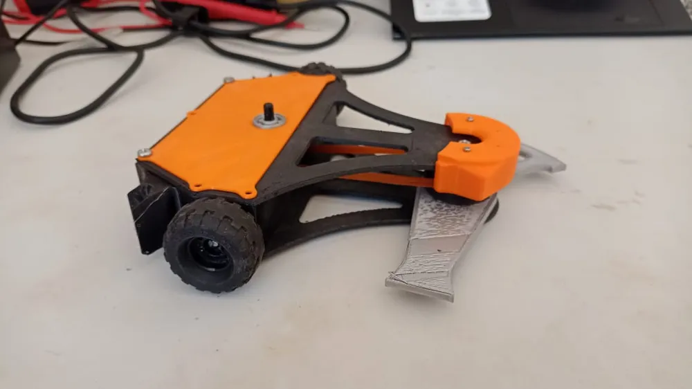 1lb Battlebot Venom - Free 3D Print Model - MakerWorld