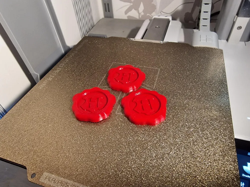 Hogwarts Wax Seal Fridge Magnet - Free 3D Print Model - MakerWorld