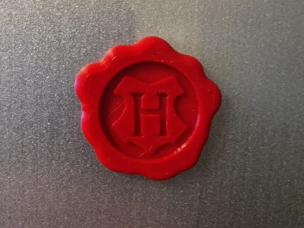 Hogwarts Wax Seal Fridge Magnet - Free 3D Print Model - MakerWorld