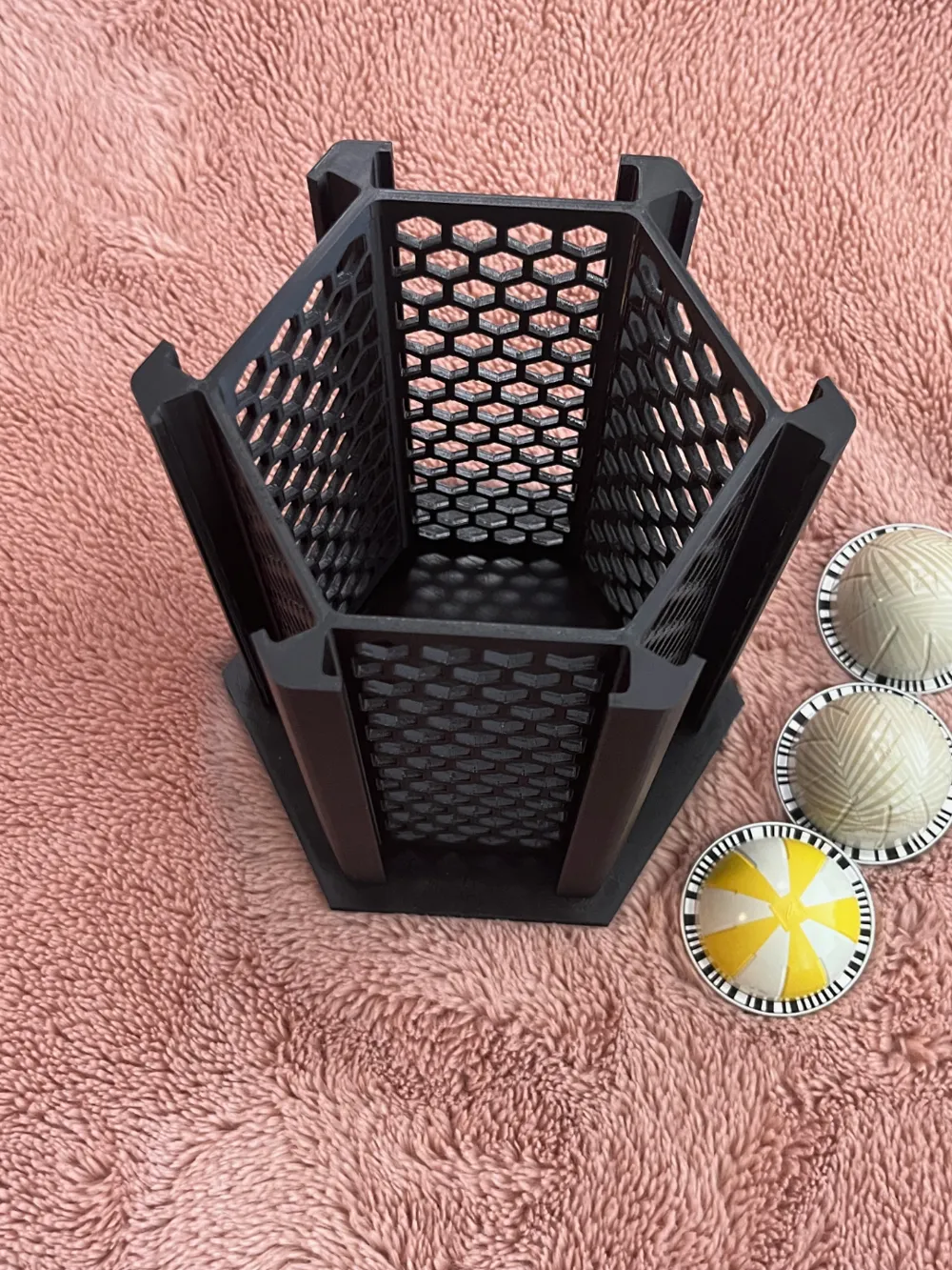 Nespresso Vertuo Capsule Holder Honeycomb 2 Size - Free 3D Print Model ...