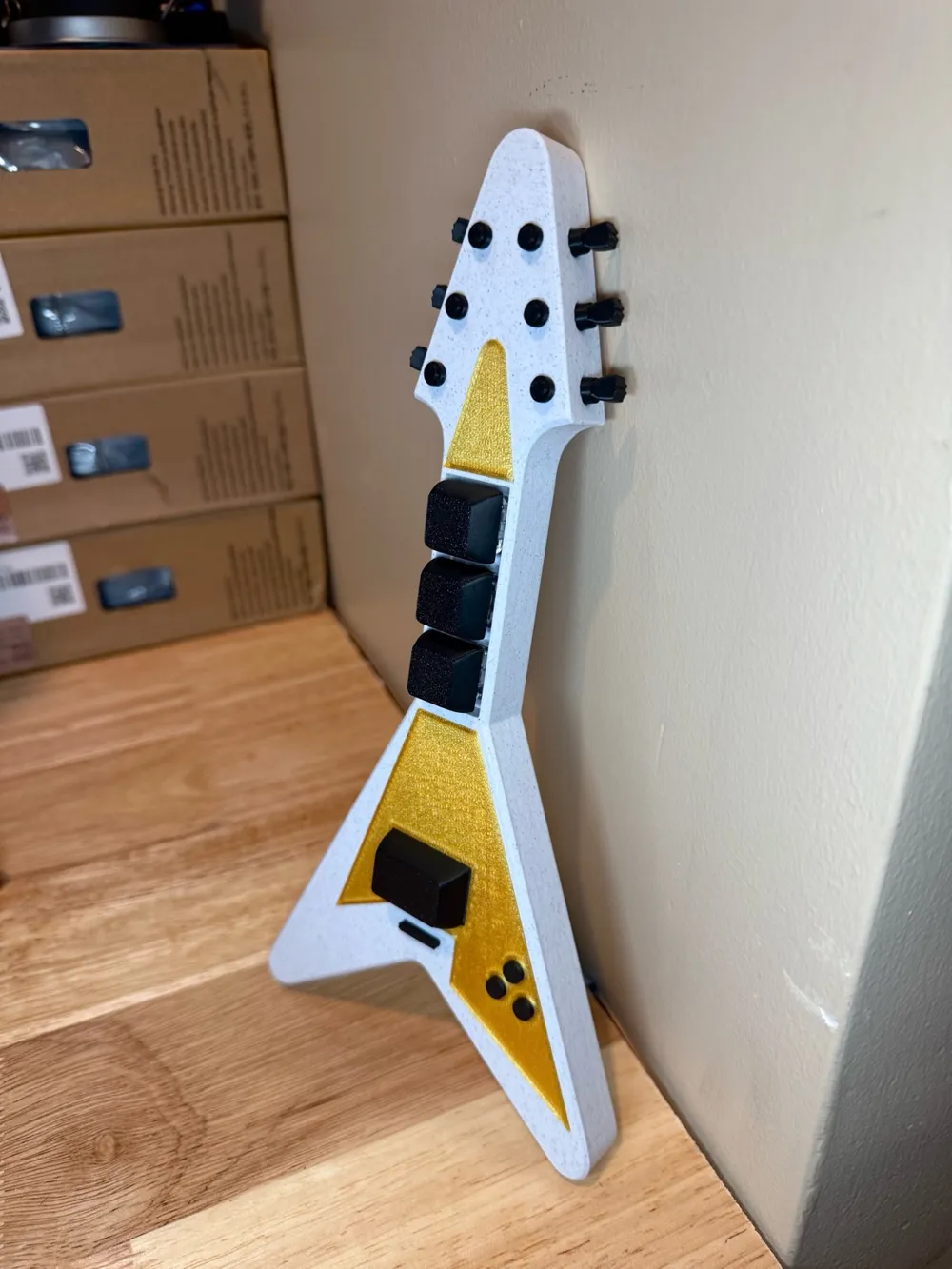 Flying V Keycap Clicker by ErrorCode3D MakerWorld: Download Free 3D Models