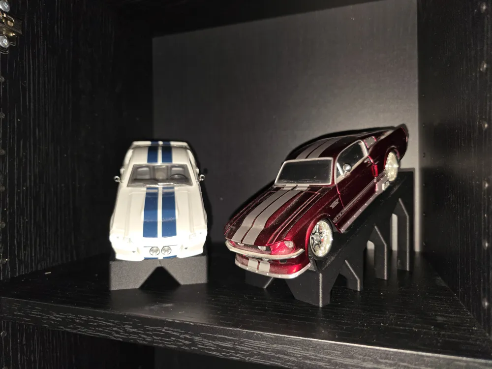 Display stand for model cars (1/24 scale) - Free 3D Print Model ...