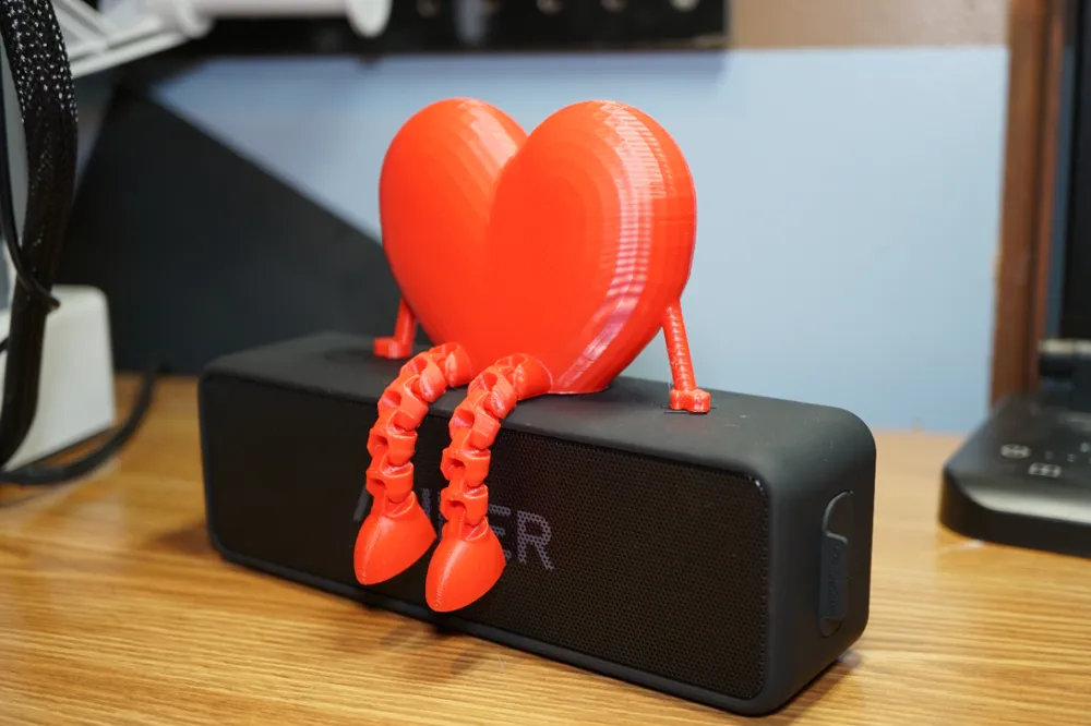 Articulated Heart Buddy by PotaterSoupModels - MakerWorld