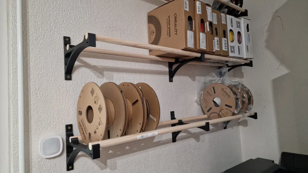 Shelf bracket for filament shelf by hsispeg - MakerWorld