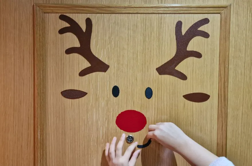 Adorno Navideño de Reno para Puerta por darvil66 MakerWorld: Descarga ...