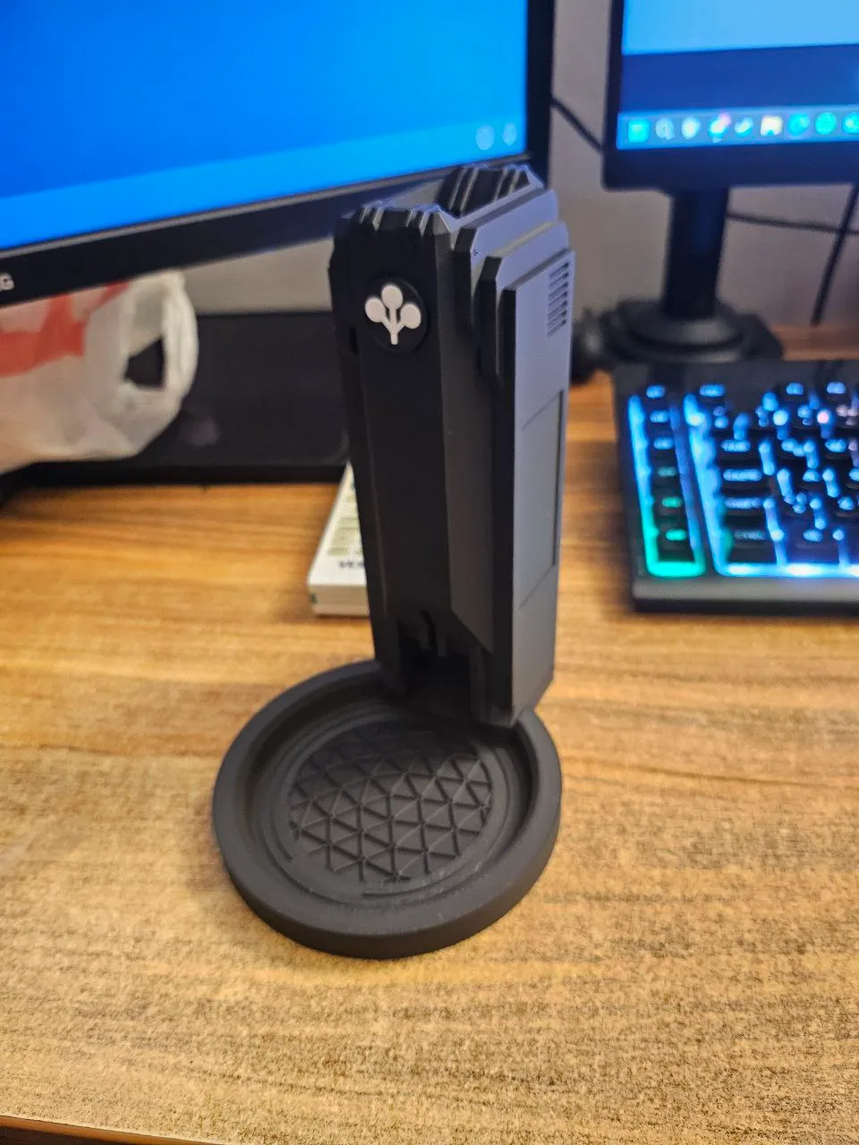 Arasaka Dice Tower - Cyberpunk Tabletop Role-Playing Game Remixed by MrDeadlock MakerWorld ...