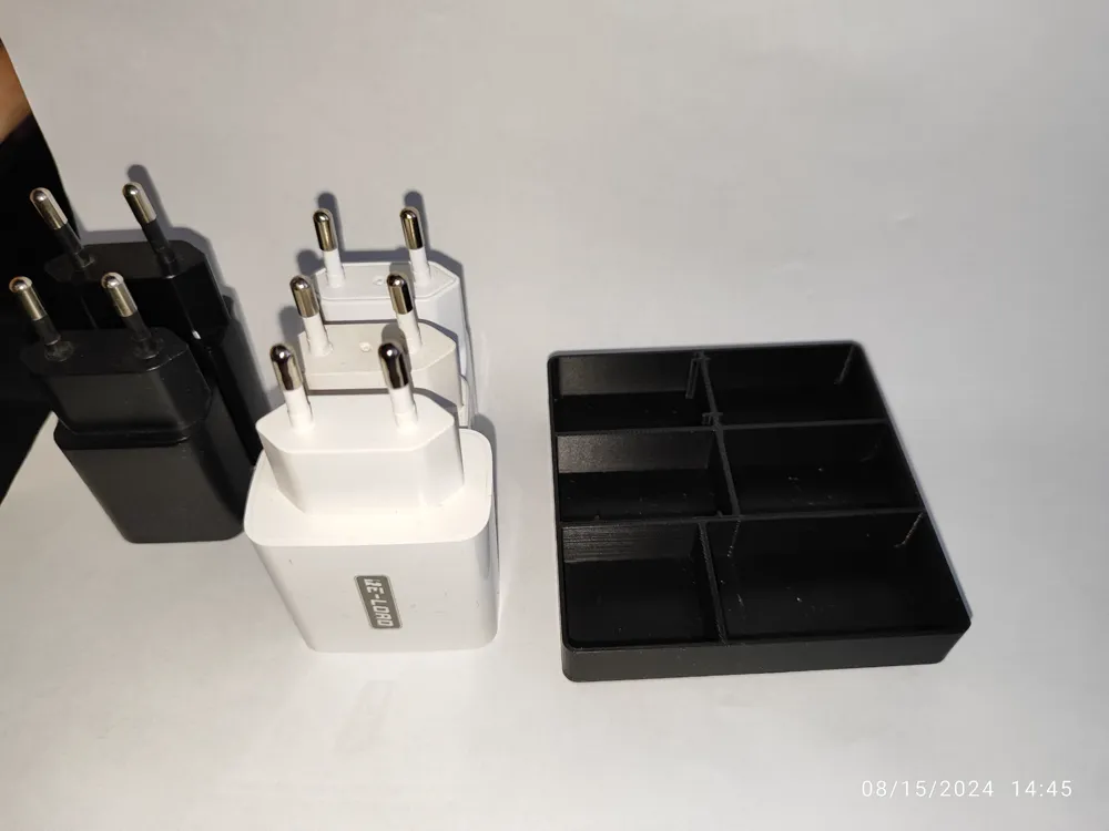 Gridfinity chargers holder by pandzio11 - MakerWorld