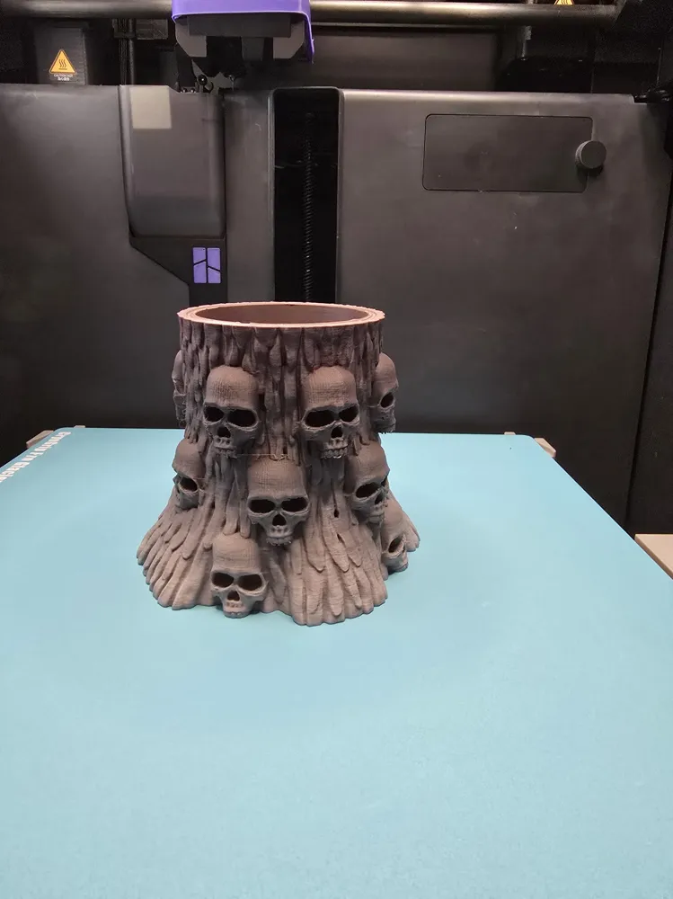 Skull Stump Pen/Pencil Holder by djh665 MakerWorld: Download Free 3D Models