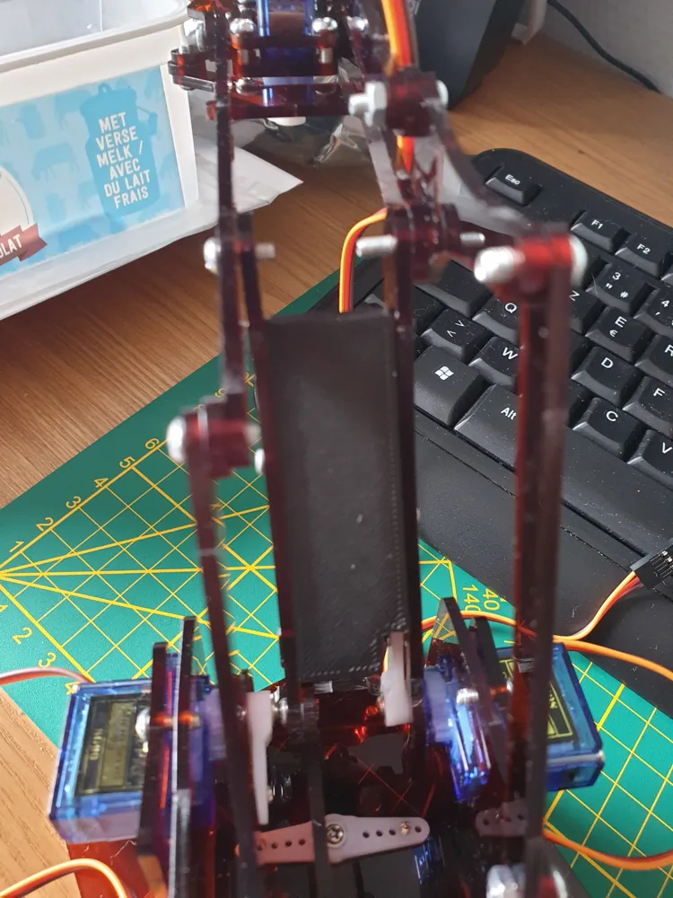 Central Arm Piece Robot Gripper For Arduino By Minivanbuzz Makerworld Download Free 3d Models