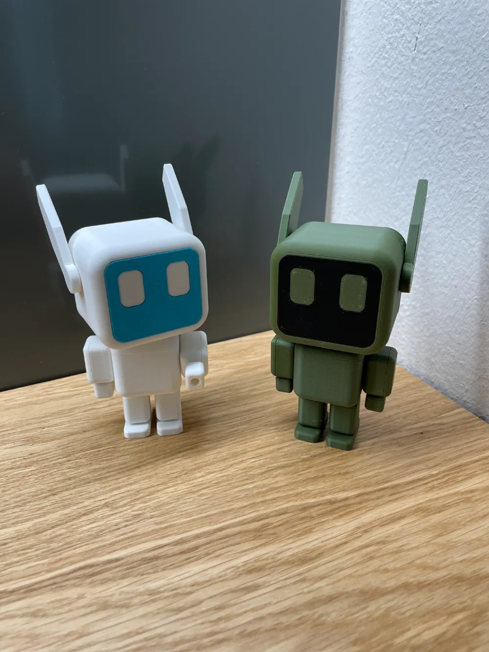 LINDO MECHA ROBOT por DR3D Maker MakerWorld: Descarga Modelos 3D Gratuitos