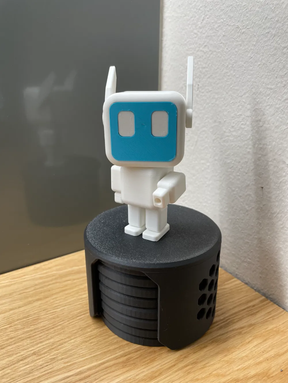 CUTE BOT MECHA by DR3D Maker MakerWorld: Download Free 3D Models