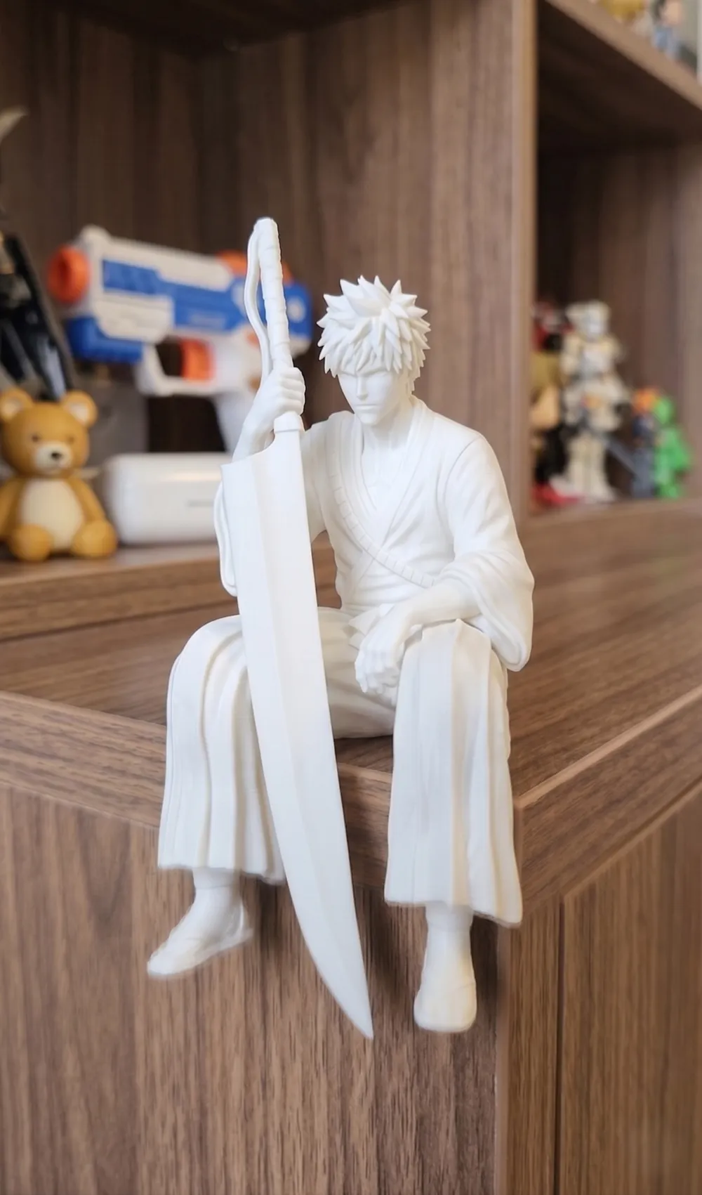 Ichigo Kurosaki Sitter - Bleach - Free 3D Print Model - MakerWorld