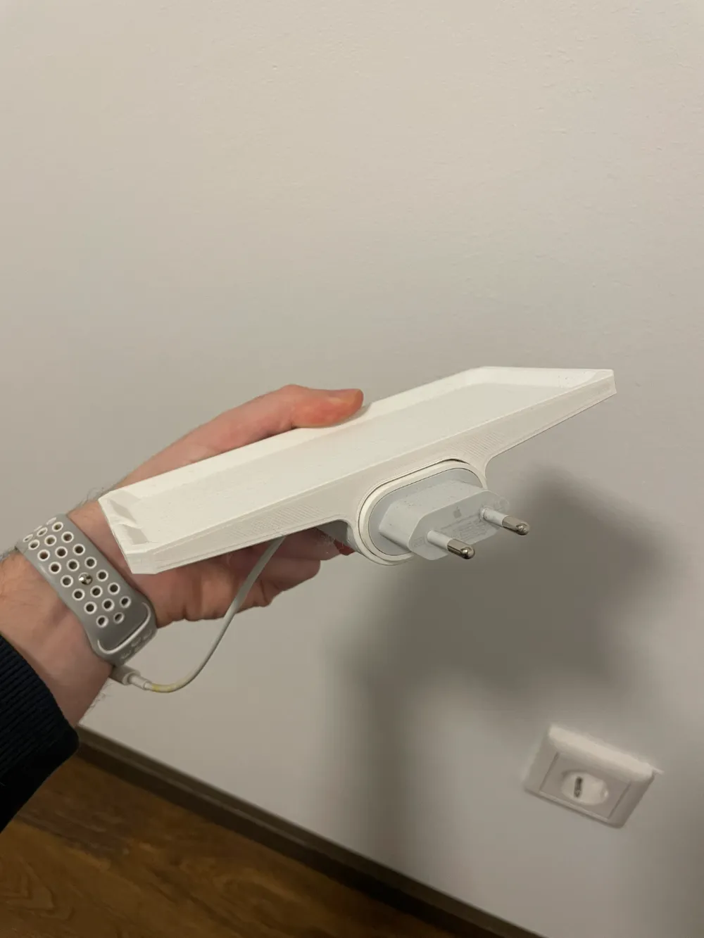 Suporte de tomada para carregador Apple e Smartphone - Modelo gratuito ...