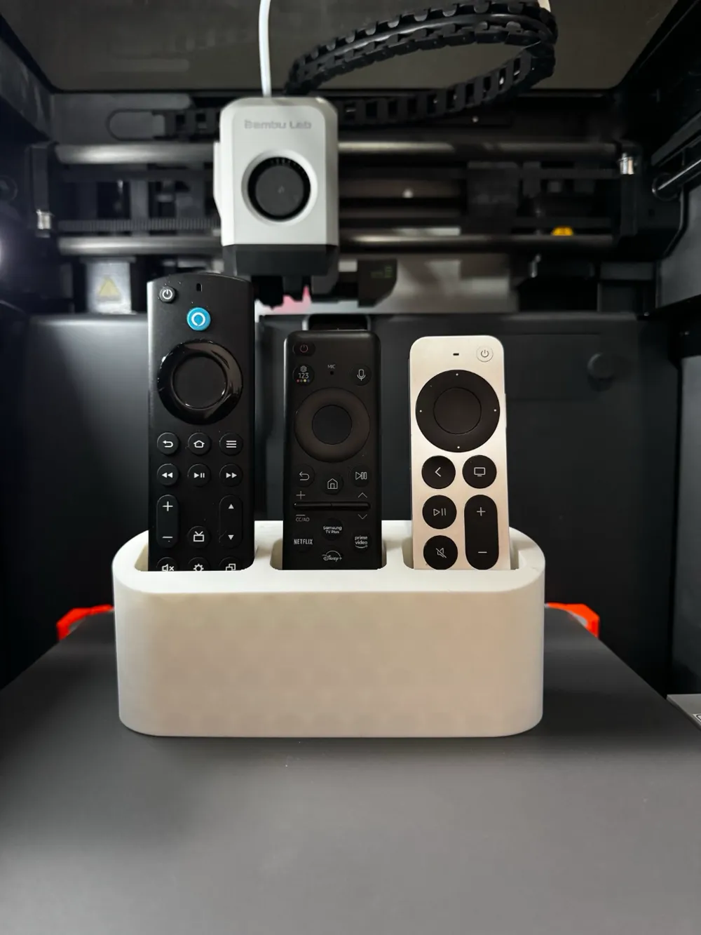Simple small remote control holder by darerekt MakerWorld: Download ...