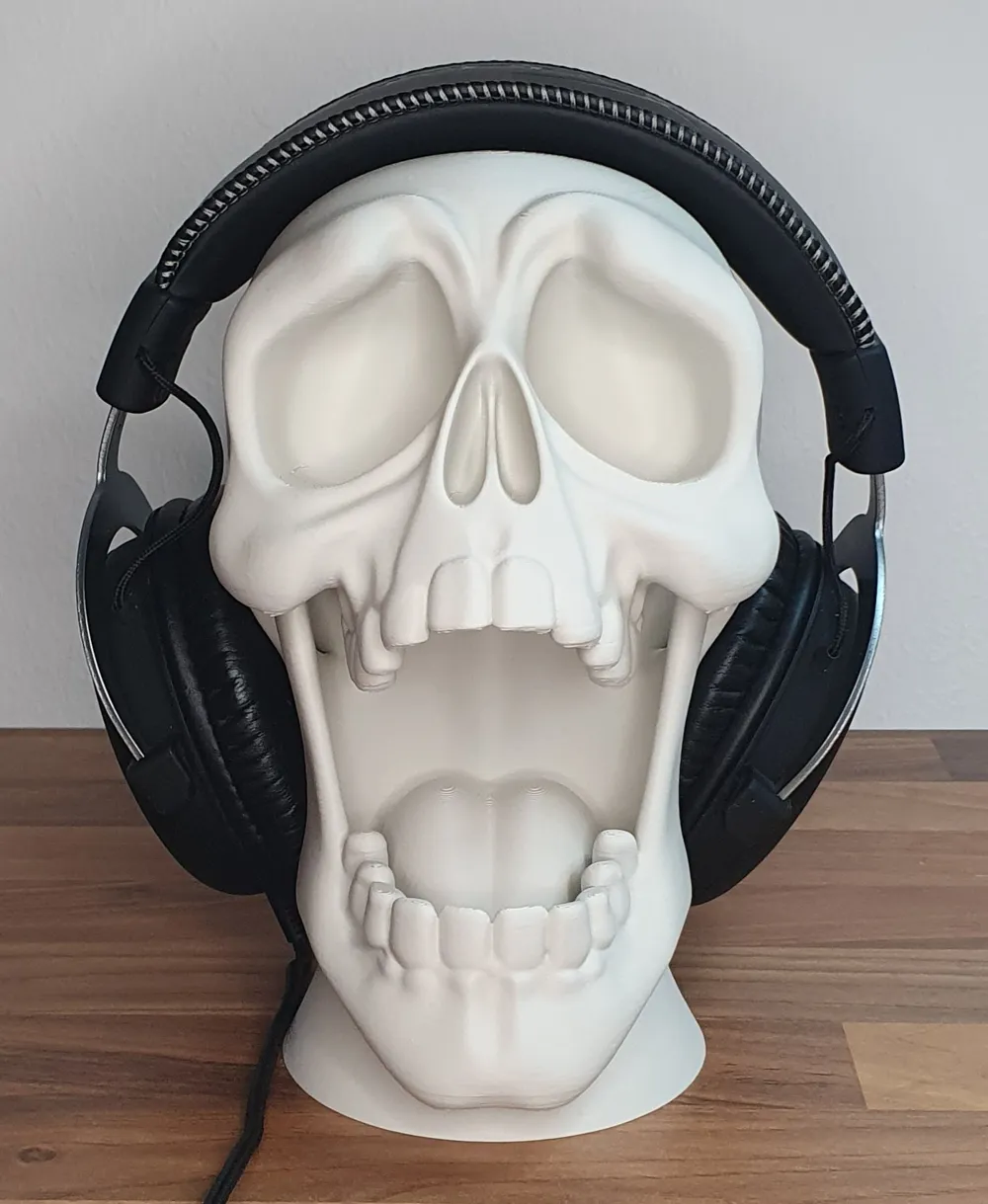 Skull Controller & Headset Holder - Free 3D Print Model - MakerWorld