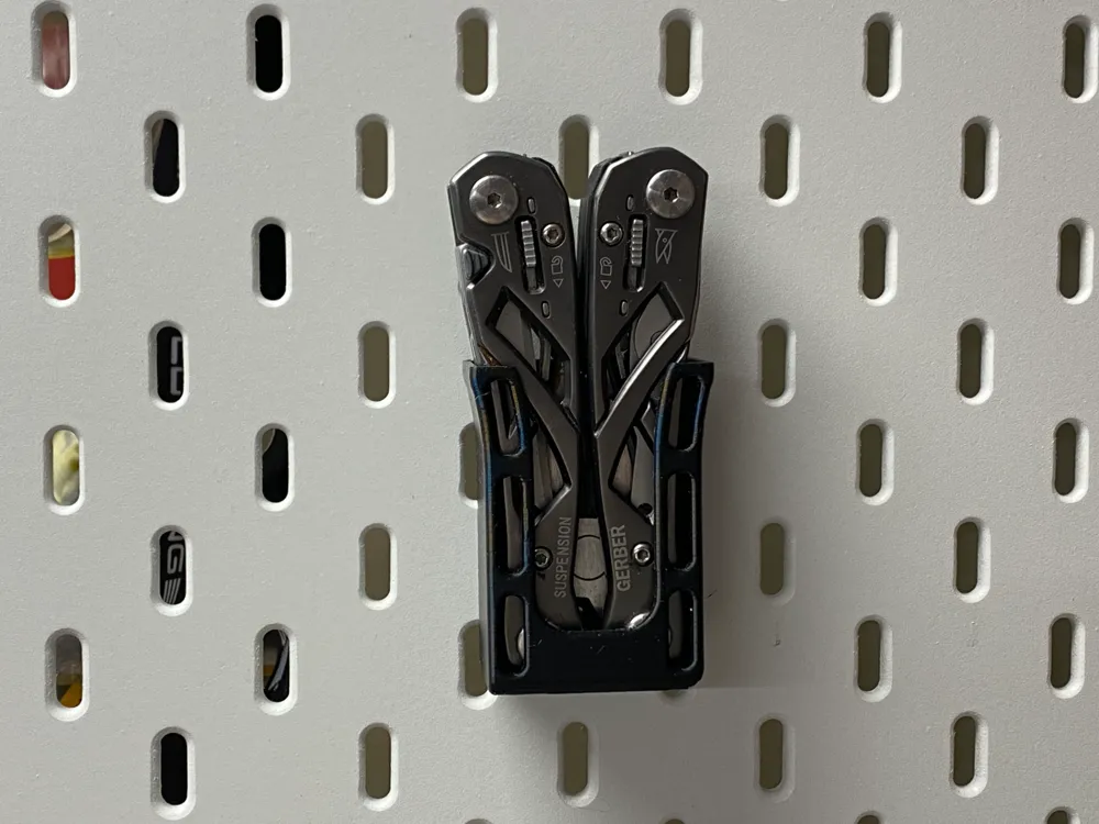 Gerber Gear Suspension Multitool holder for Skadis by Mrtk1970 - MakerWorld
